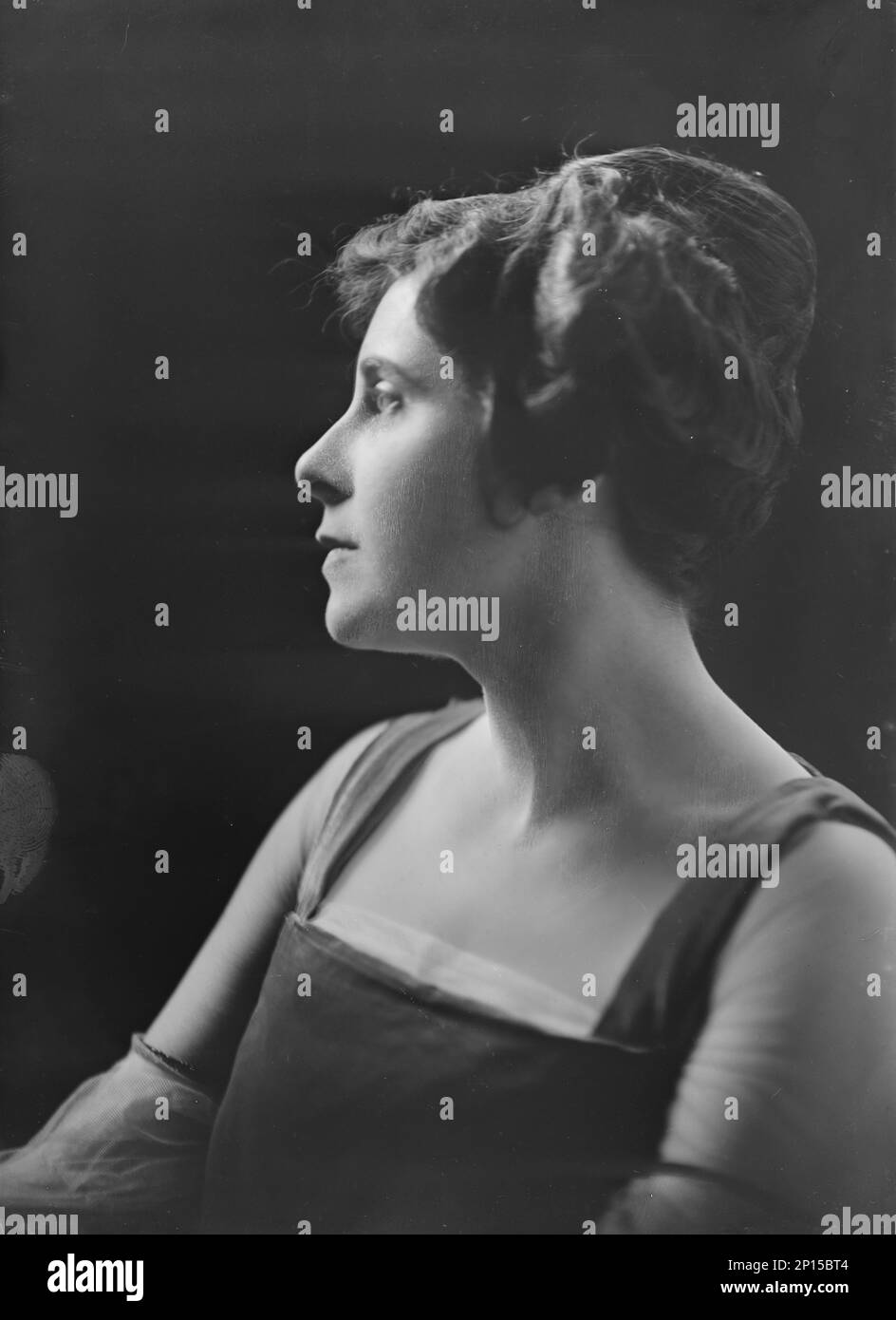 Miss Clara S. Berenger, portrait photograph, 1918 Nov. 17. American ...