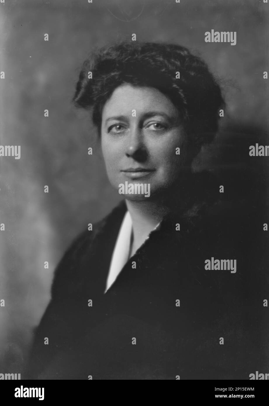Miss Alice Carpenter, portrait photograph, 1918 Mar. 12 Stock Photo - Alamy
