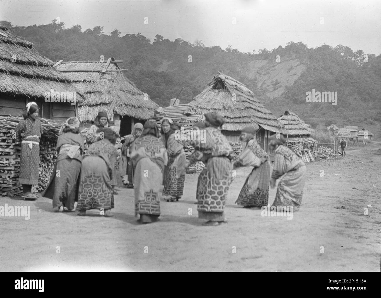 Ainu dance hi-res stock photography and images - Alamy