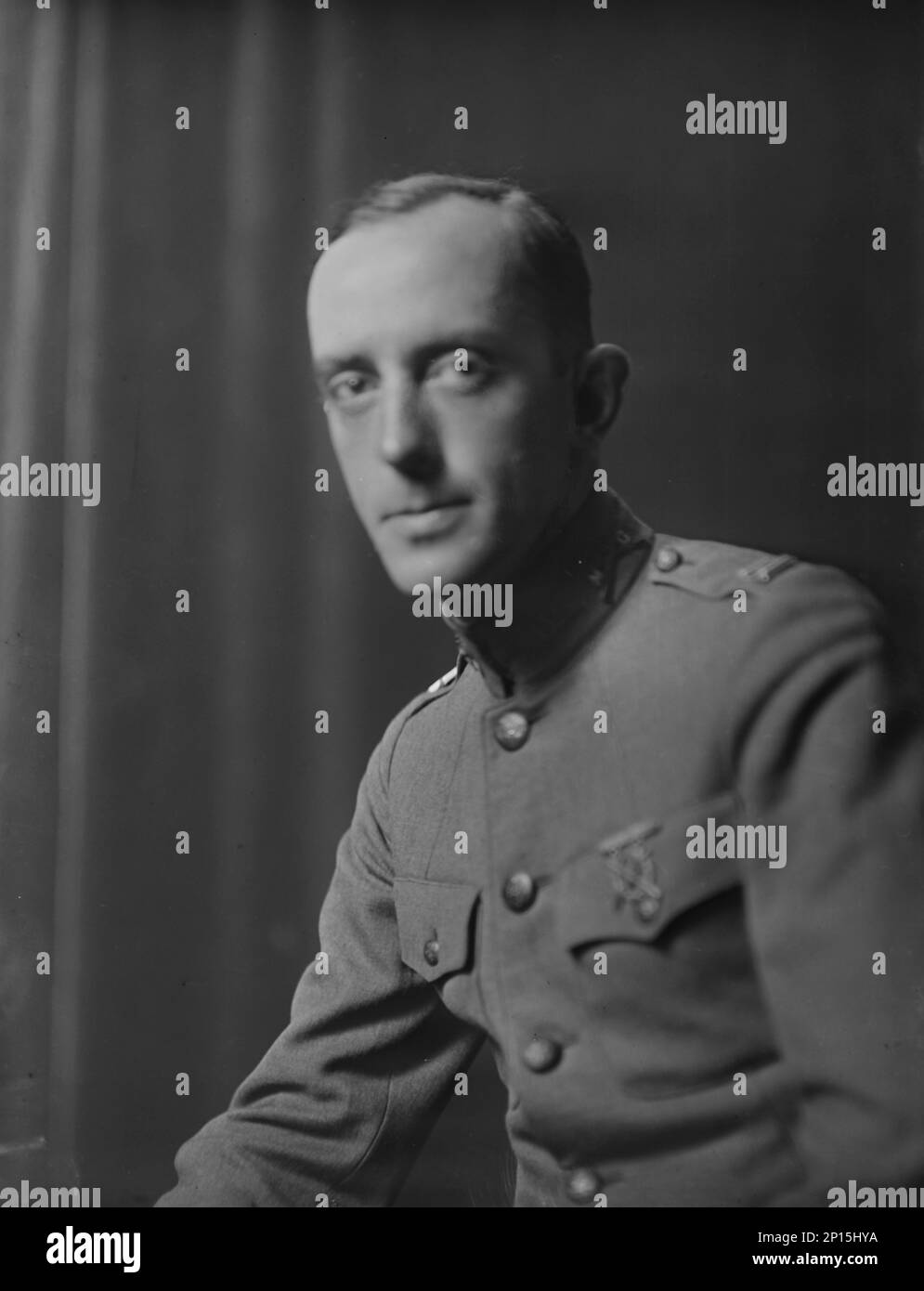 Captain George Davis, portrait photograph, 1918 Sept. 7 Stock Photo - Alamy