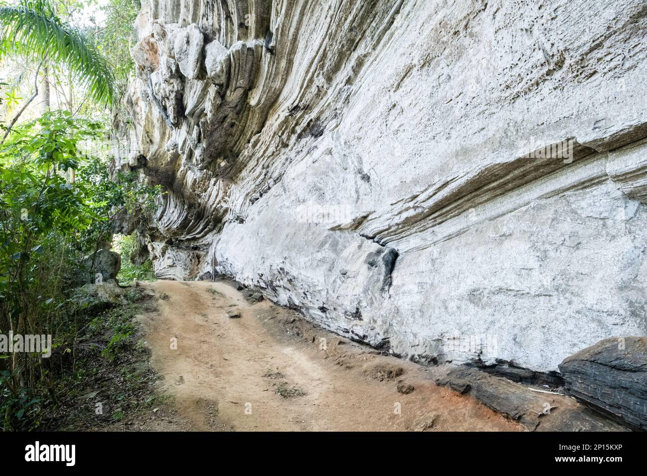 Rock formations on the hiking trail to Salto del Caburní, Trinidad ...