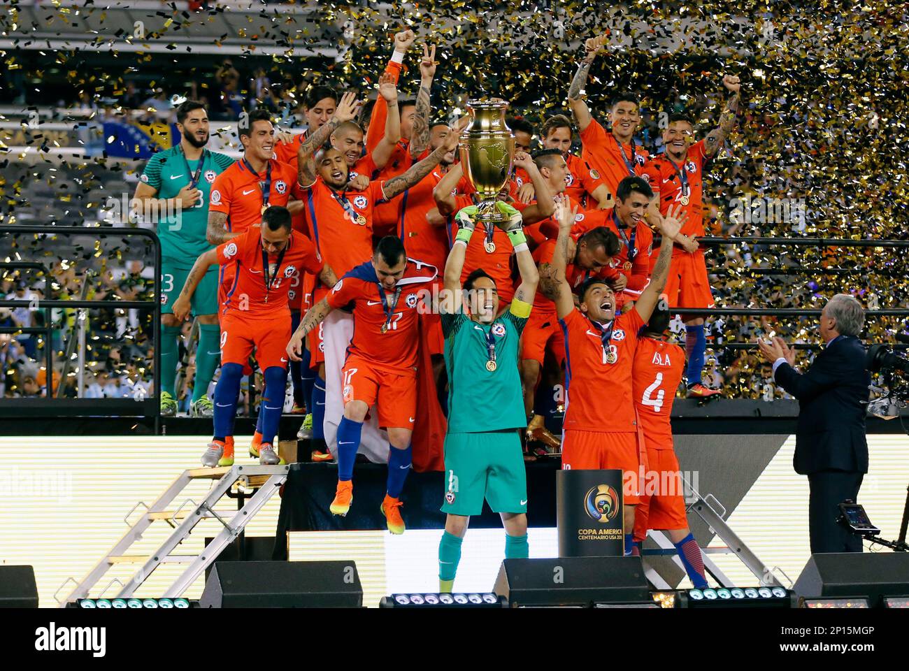 2016 copa america centenario final hi-res stock photography and images ...