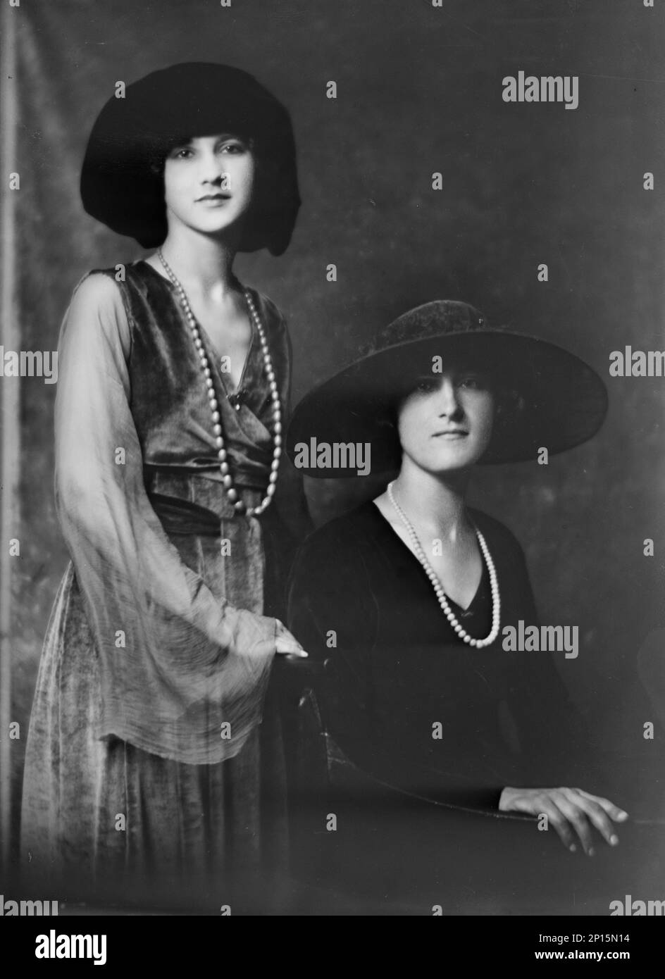 Miss Anna Duncan and sister, portrait photograph, 1919 Oct. 16 ...