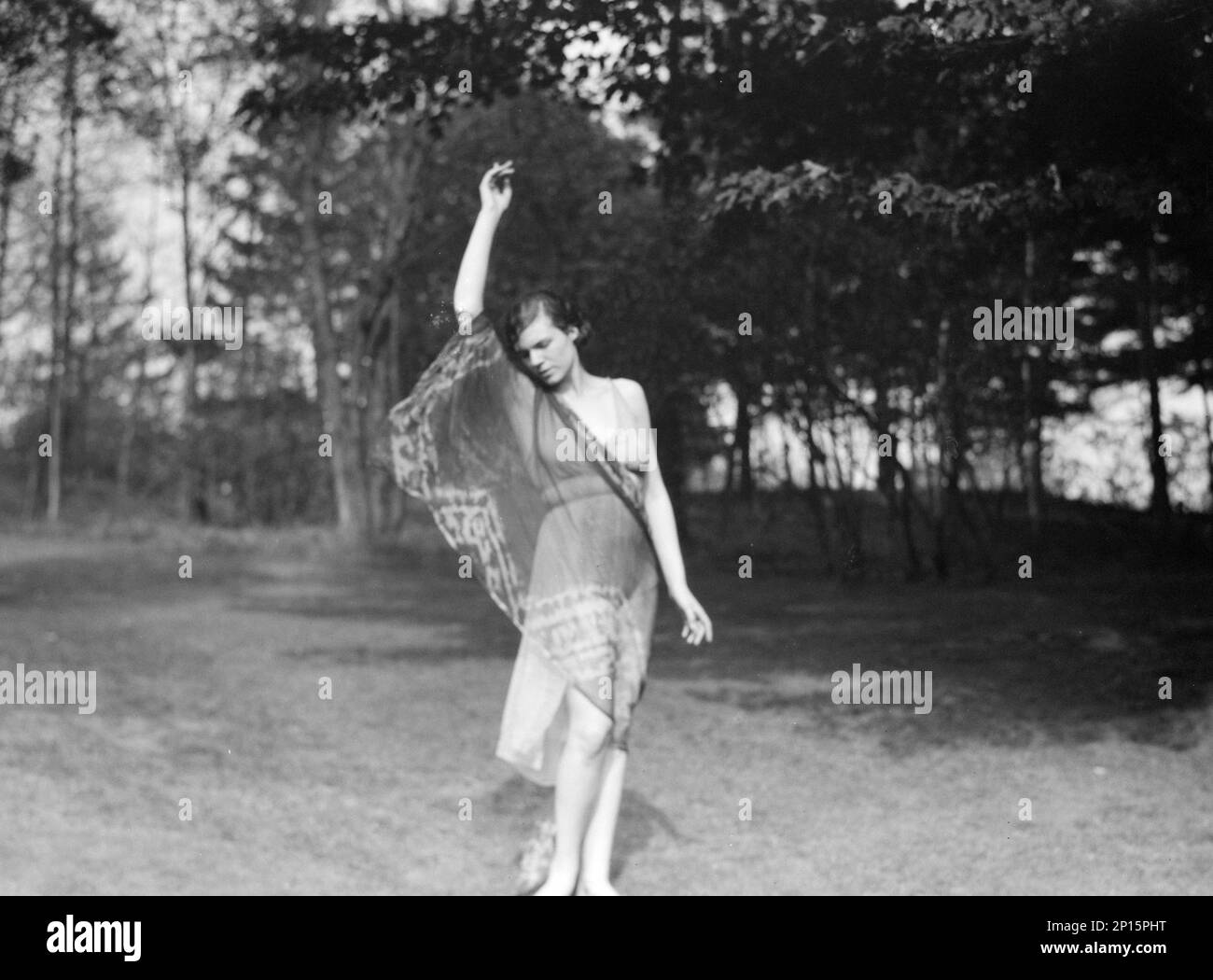 Elizabeth Duncan dancers, between 1916 and 1941 Stock Photo - Alamy