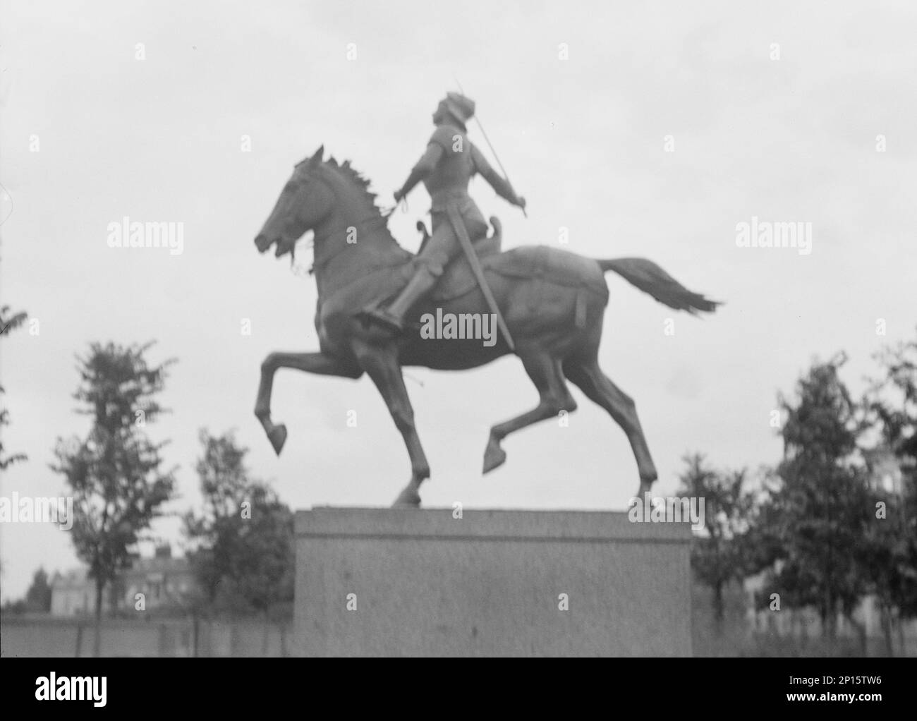 Bronze sculpture woman riding Black and White Stock Photos & Images - Alamy