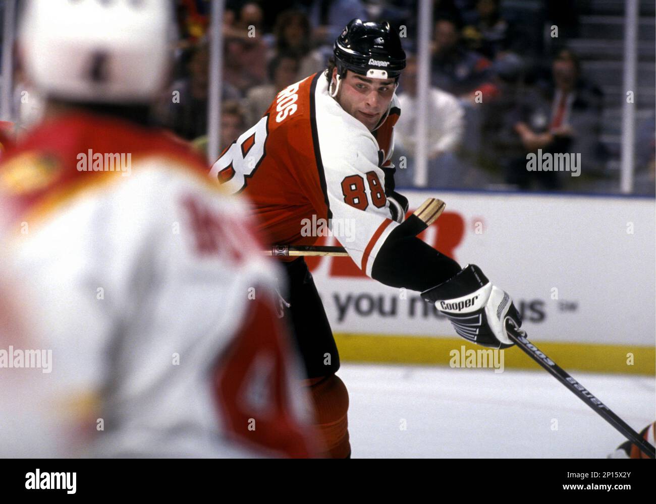 Philadelphia Flyers forward Eric Lindros (88) sets for play against the ...