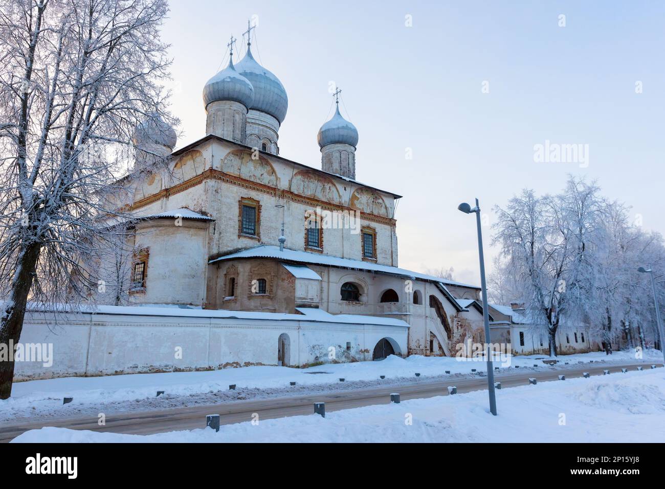 Medieval russian architecture hi-res stock photography and images - Alamy
