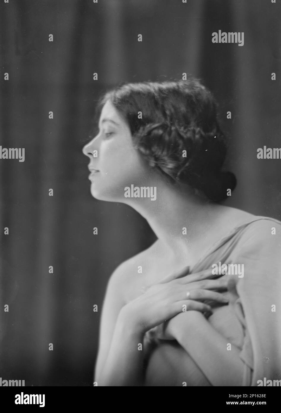 Arline Black and White Stock Photos & Images - Alamy