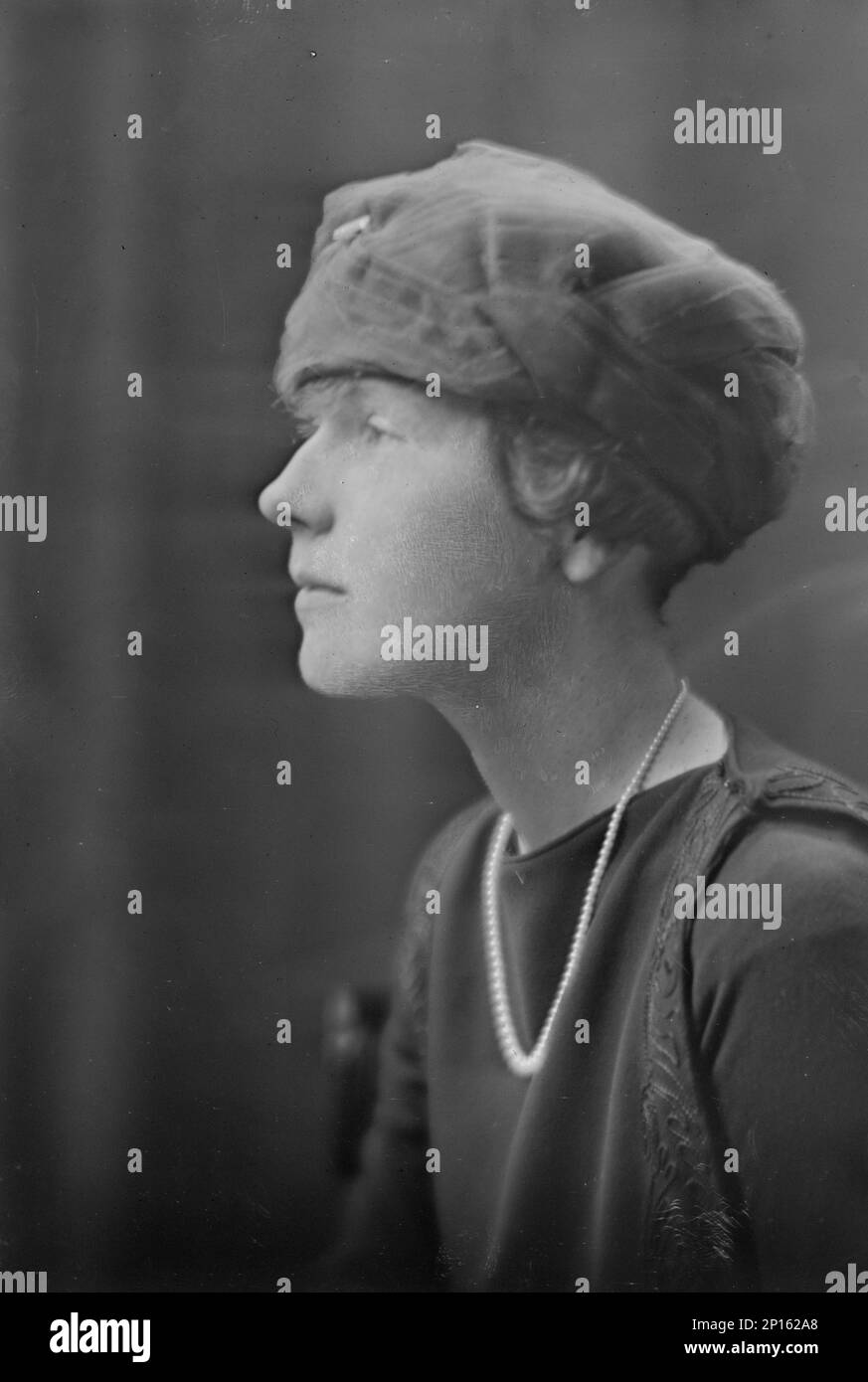 Mrs. W.S. Godfrey, portrait photograph, 1918 Aug. 6 Stock Photo - Alamy