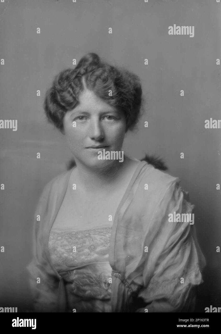Miss Rachel Harris, portrait photograph, 1919 Mar. 3 Stock Photo - Alamy