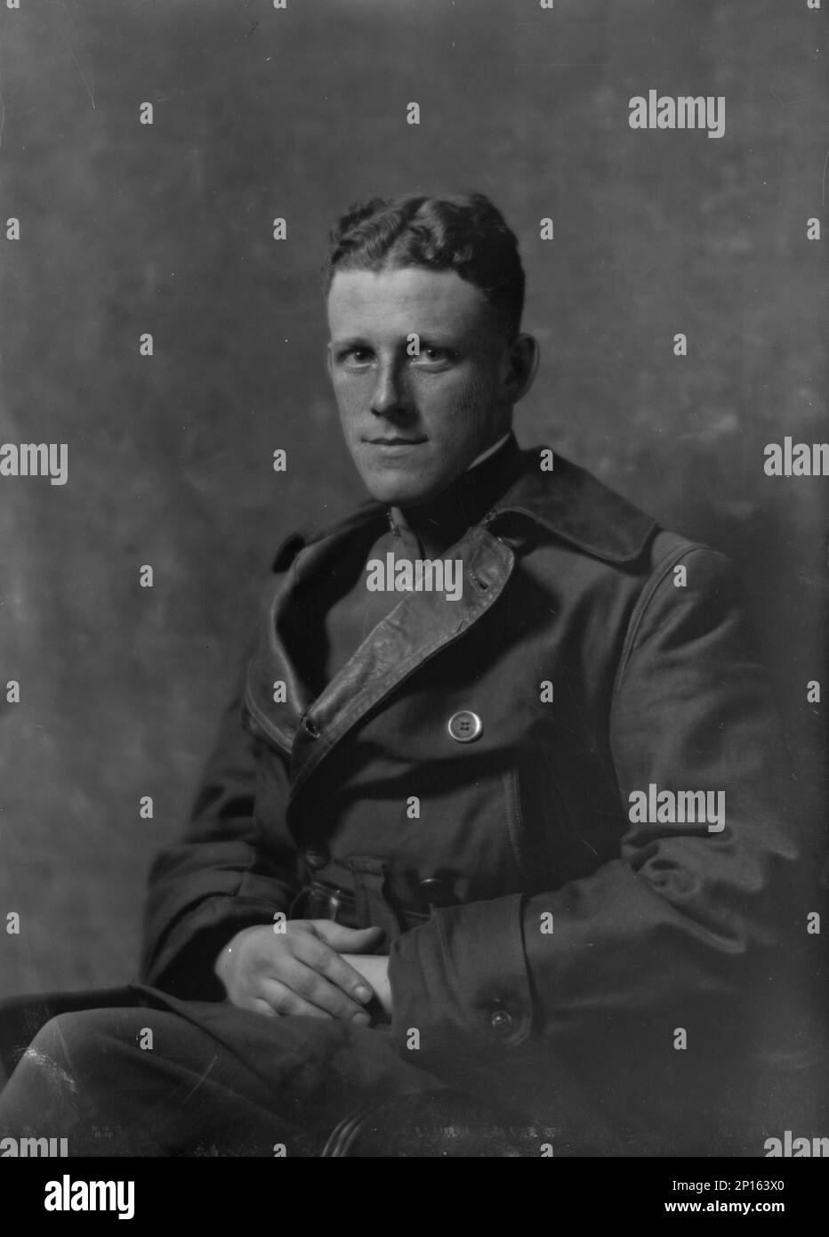 Lieutenant Hall, portrait photograph, 1918 Mar. 1 Stock Photo - Alamy