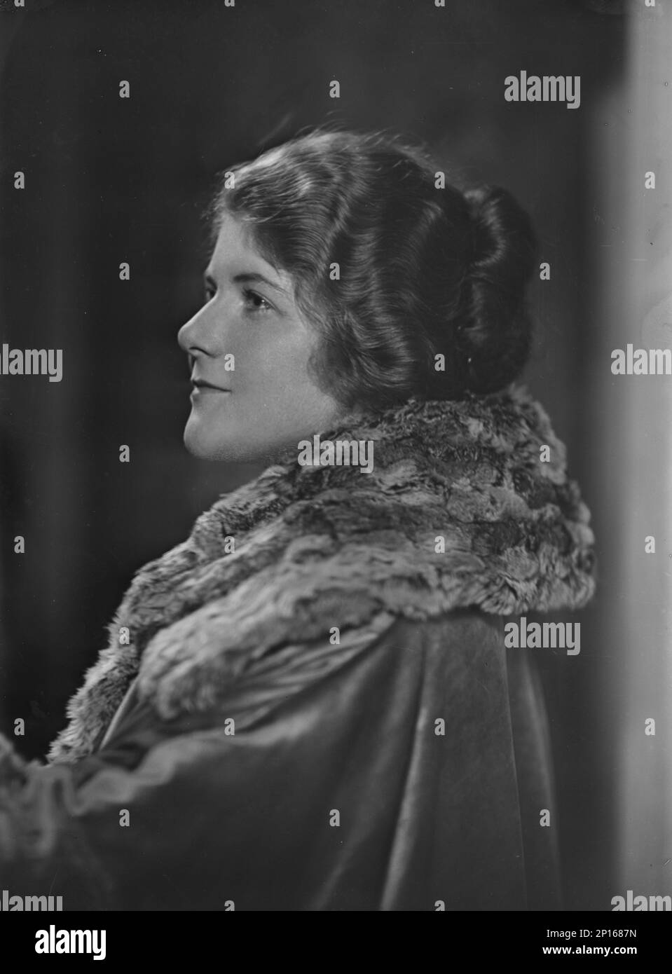 Miss Jacques, portrait photograph, 1918 Oct Stock Photo - Alamy