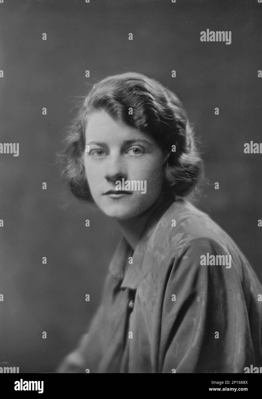 Miss Virginia Johnson, portrait photograph, 1919 May 16 Stock Photo - Alamy