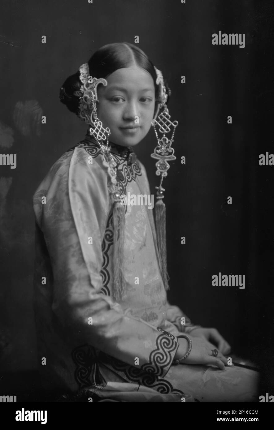 Little Minnie, portrait photograph, 1911 Jan. 7 Stock Photo - Alamy