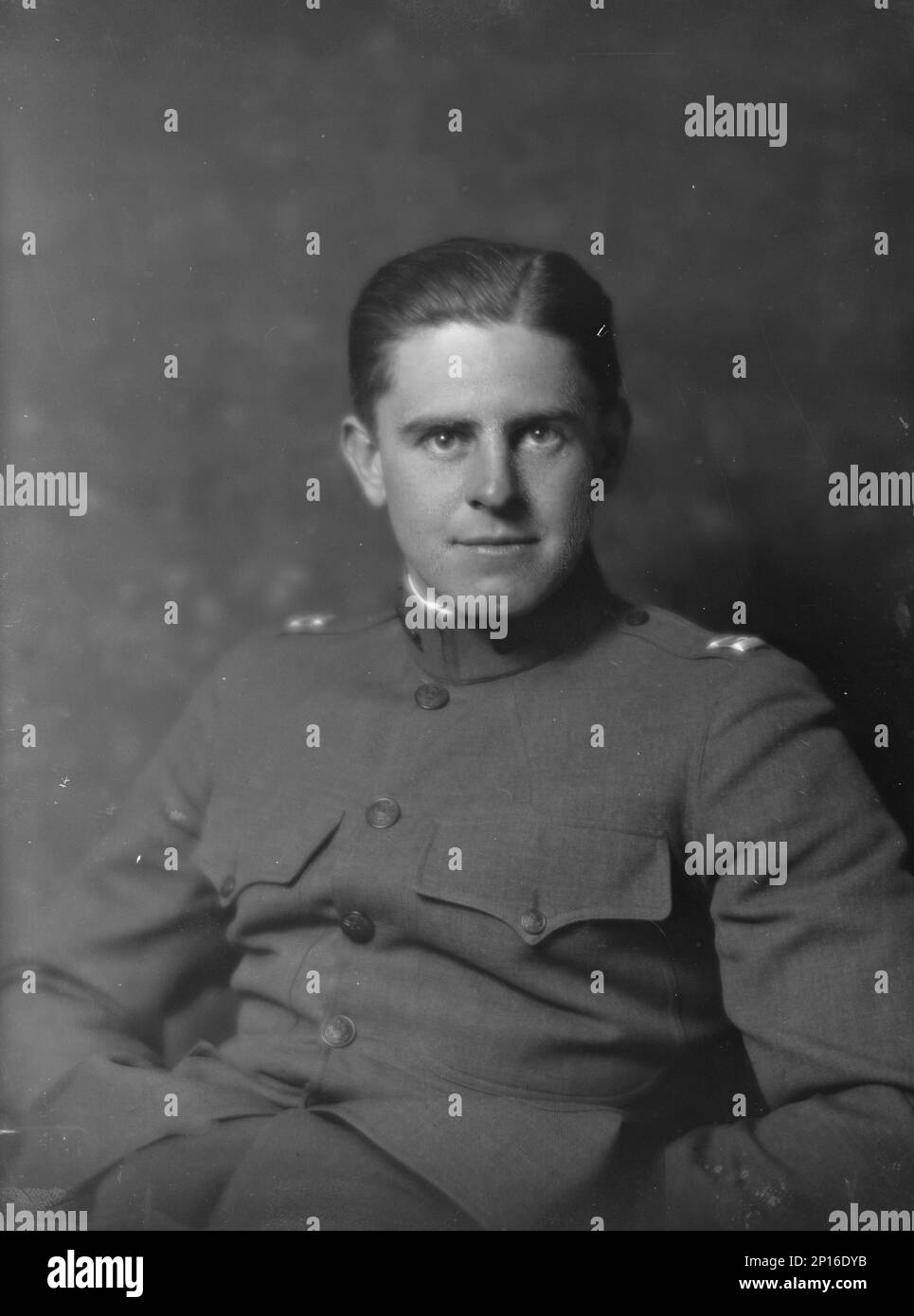 Captain Gordon A. McKaye, portrait photograph, 1917 Dec. 10 Stock Photo ...