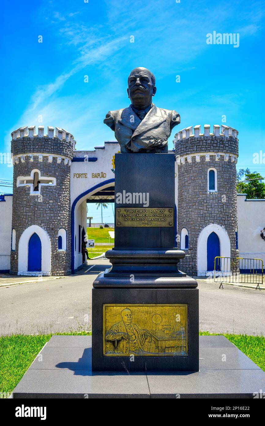Entrance gates to the Fort Barão do Rio Branco. Fortified wall with two ...