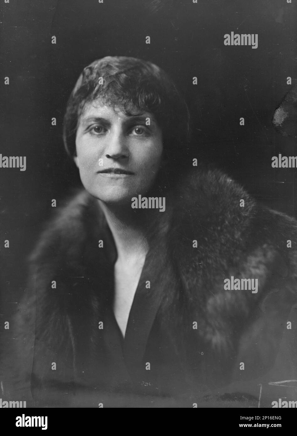 Mrs. McVitty, portrait photograph, 1919 Feb. 14 Stock Photo - Alamy