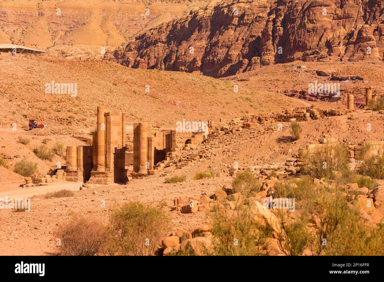 Petra, Jordan Ruins of the Great temple and Royal tombs Stock Photo - Alamy