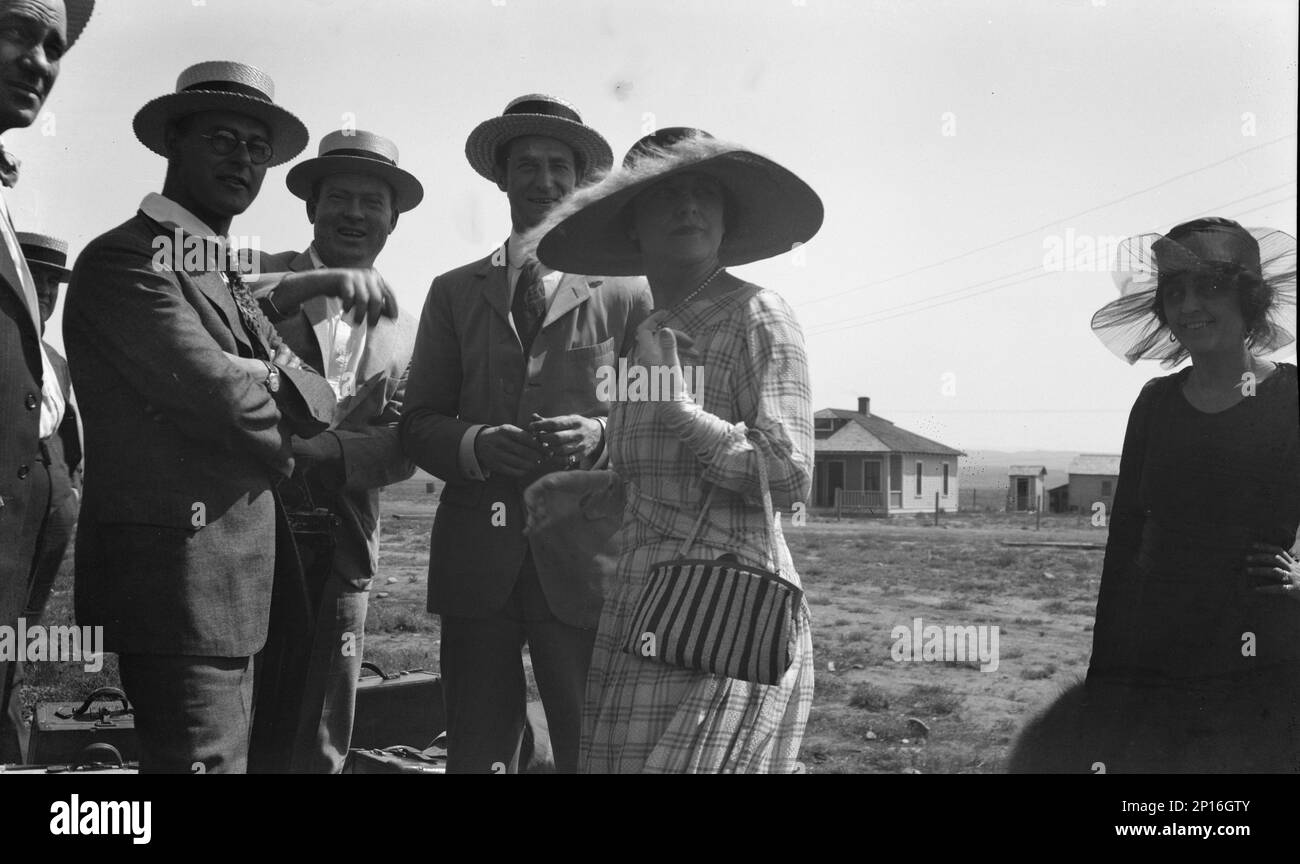 1920s movie set hi-res stock photography and images - Alamy