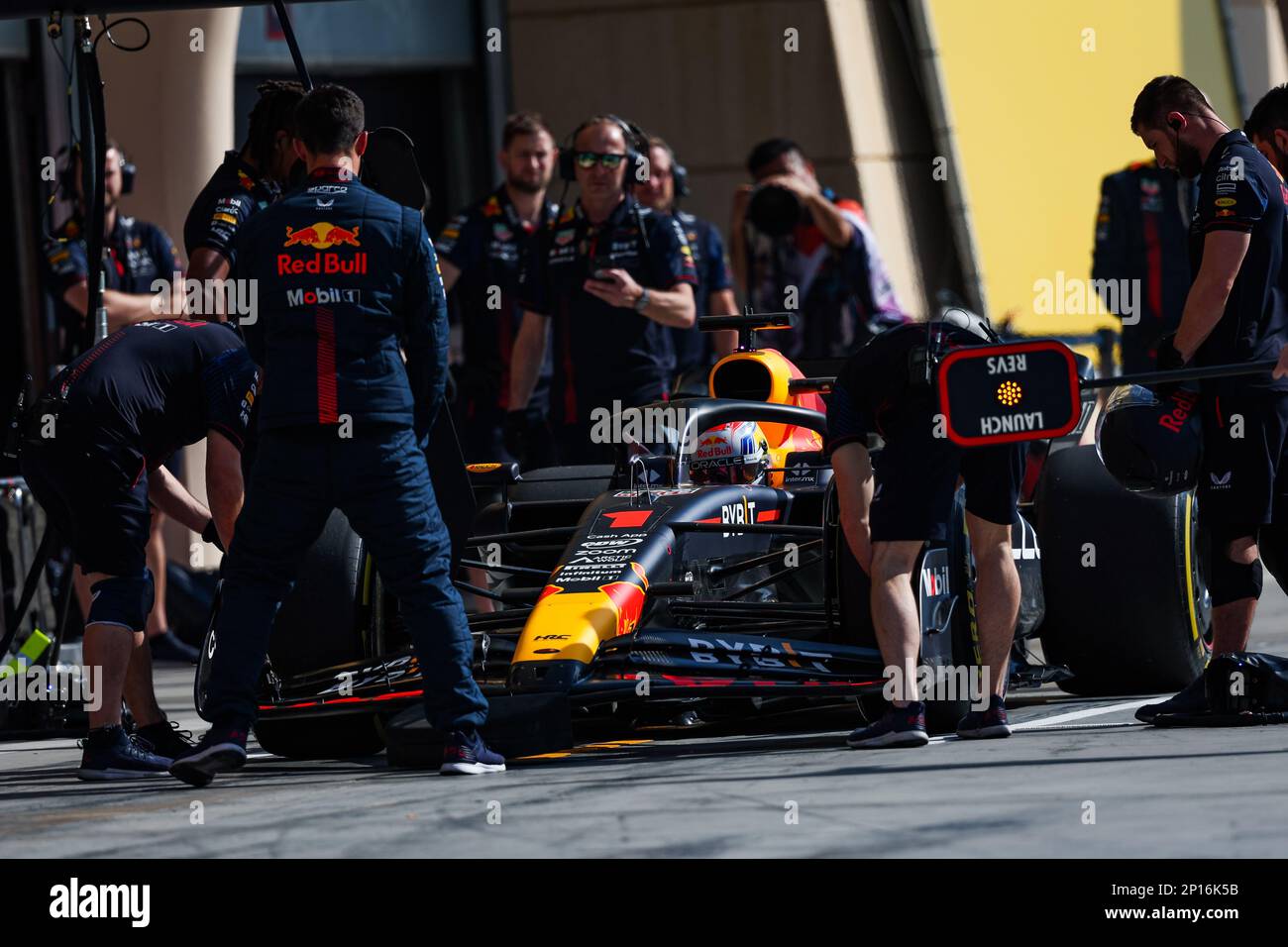 01 VERSTAPPEN Max (nld), Red Bull Racing RB19, action pitstop during ...