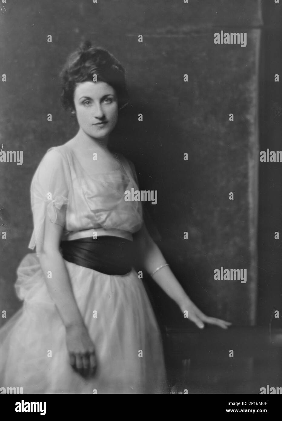 Mrs. Paskus, portrait photograph, 1918 May 13 Stock Photo - Alamy