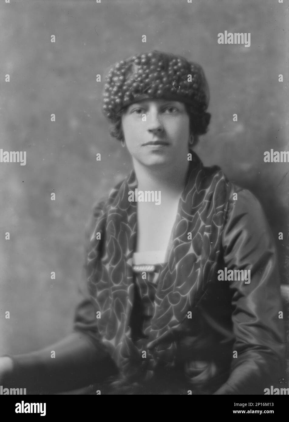 Apr 1918 photograph hi-res stock photography and images - Alamy