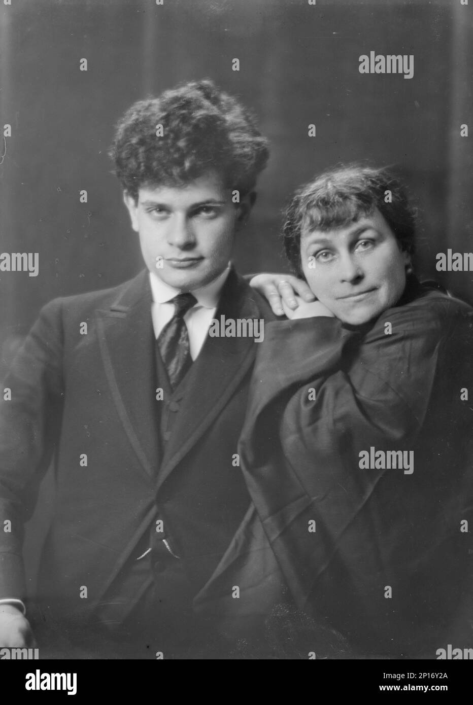 Russian violinist toscha seidel hi-res stock photography and images - Alamy