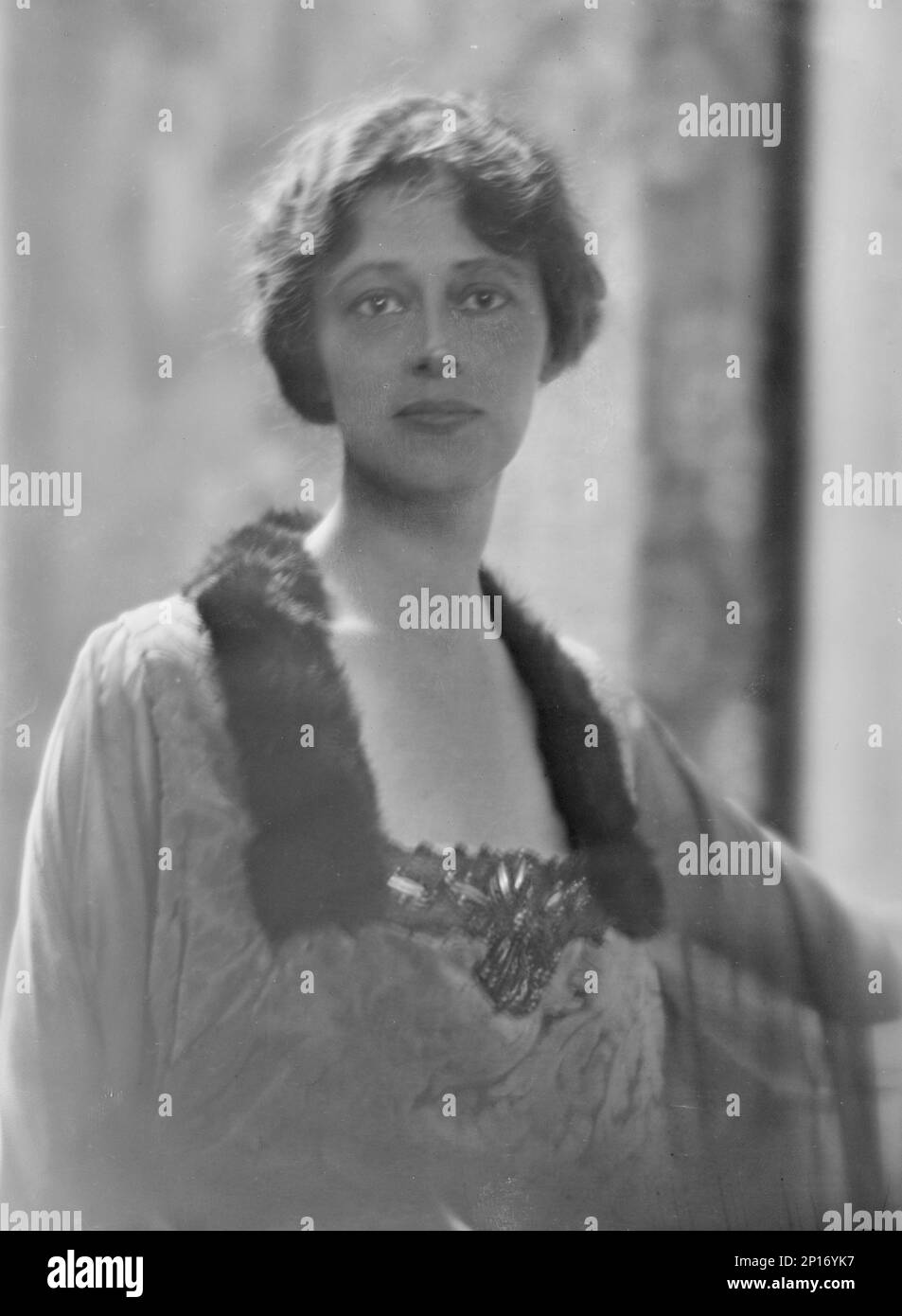 Mrs. A.J. Slade, portrait photograph, 1918 Oct. 10 Stock Photo - Alamy