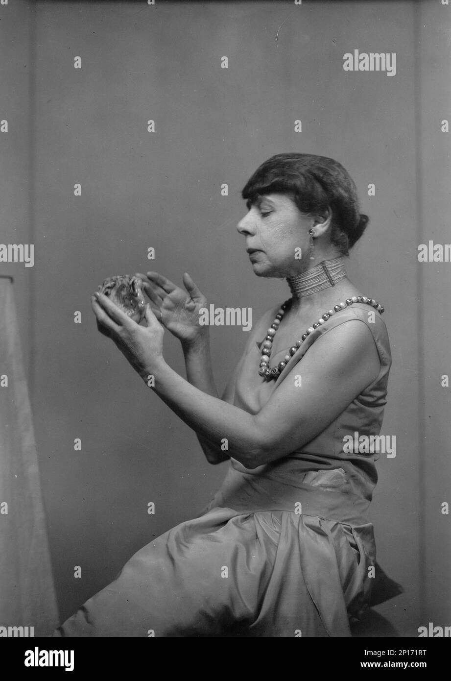 Miss Carrie Stettheimer, portrait photograph, 1932 Apr. 12. Address ...