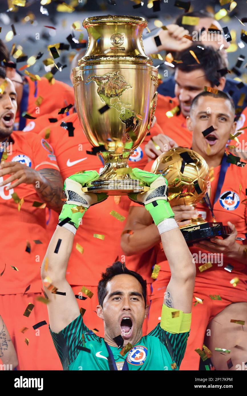 Copa america centenario trophy hi-res stock photography and images - Alamy