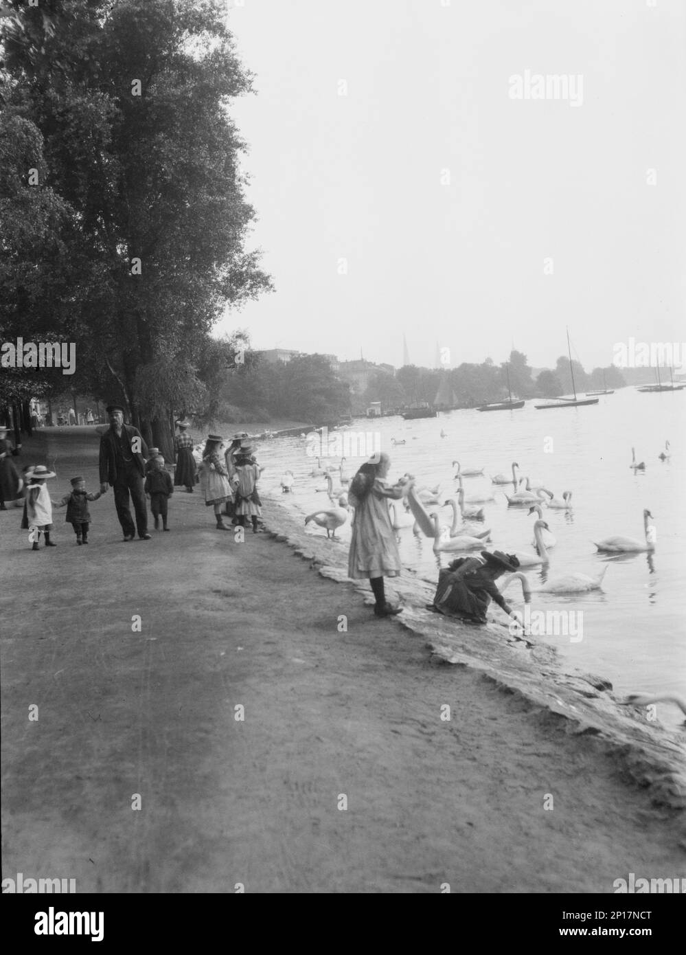 Aquatic views Black and White Stock Photos & Images - Alamy