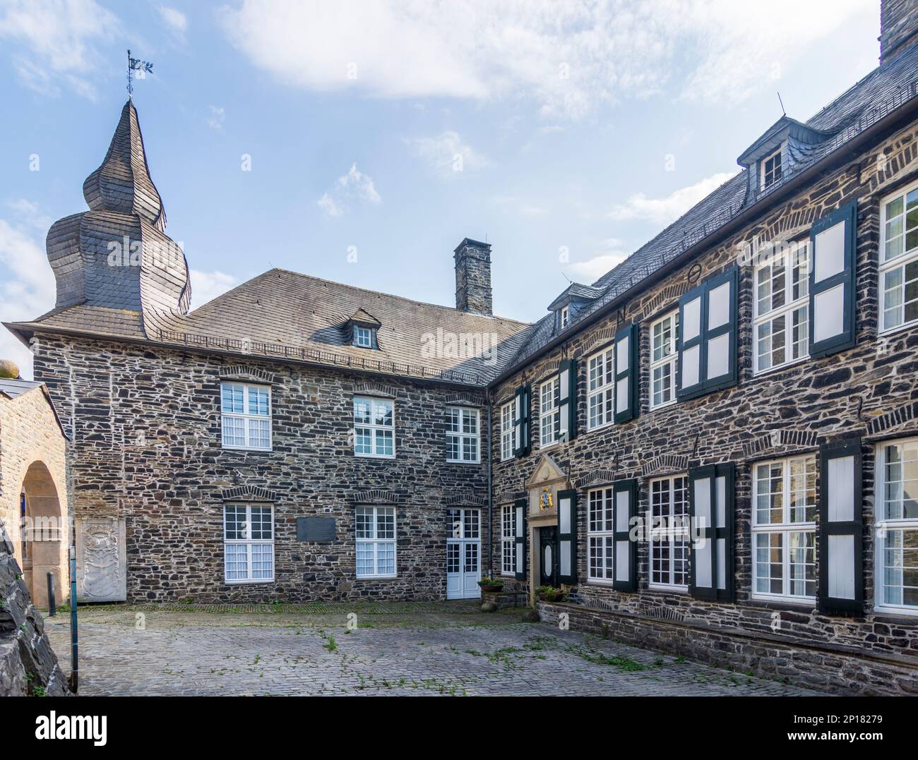 Altena: Burg Holtzbrinck Castle in Sauerland, Nordrhein-Westfalen ...