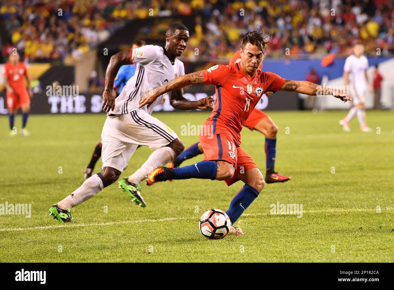 Chile forward eduardo vargas 11 hi-res stock photography and images - Alamy