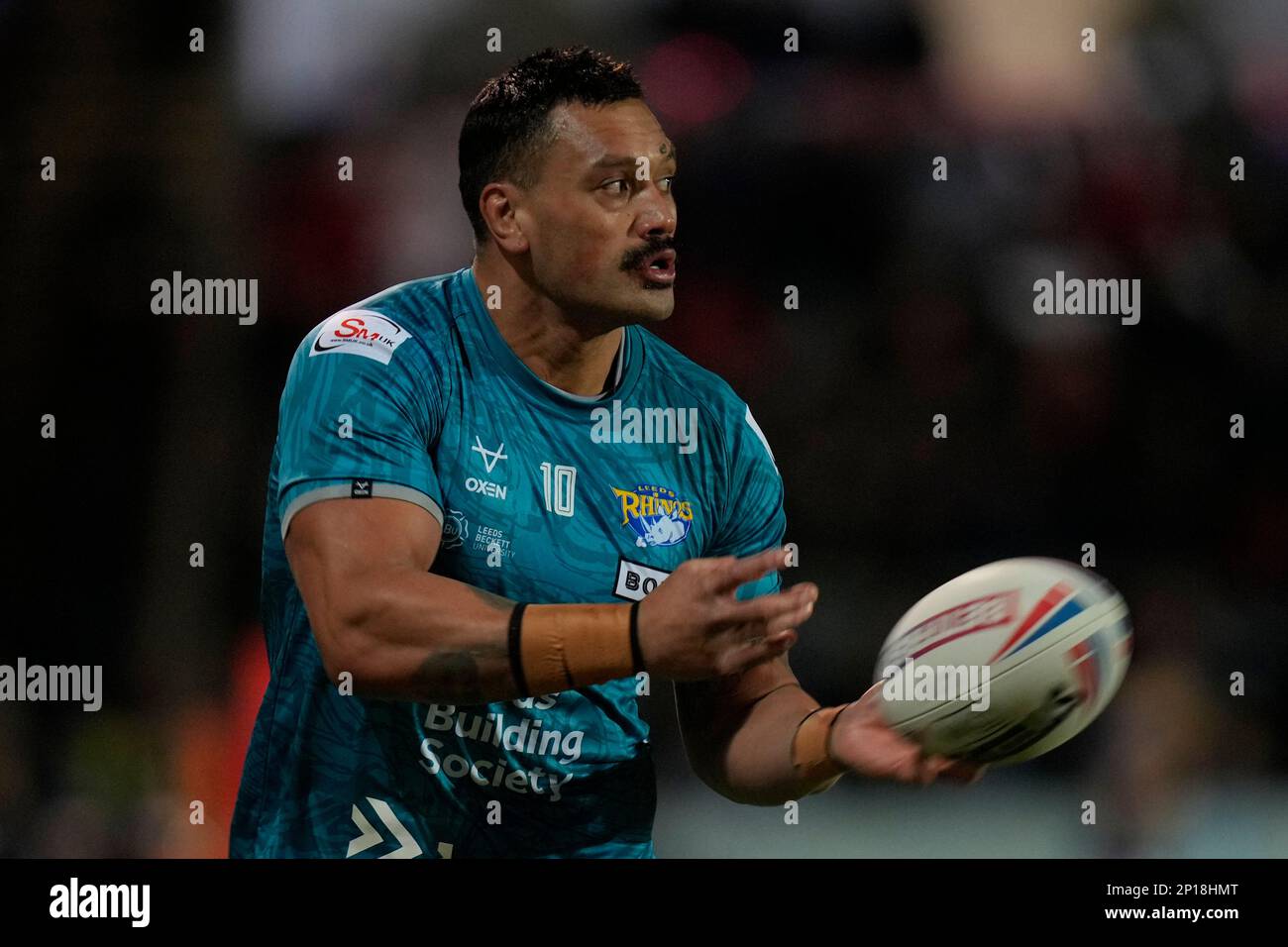 Zane Tetevano #10 of Leeds Rhinos warms up before the match Betfred ...