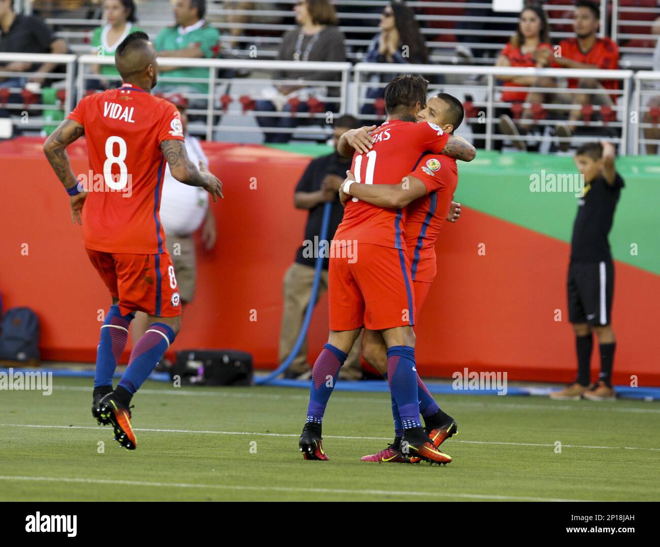 June 18, 2016 - Los Angeles, California, U.S - Chile forward Eduardo ...