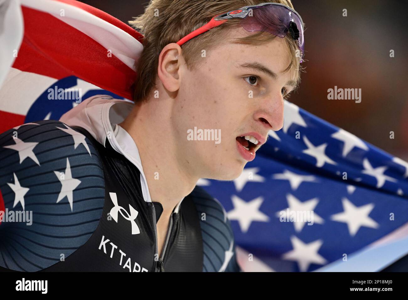 HERENVEEN - Jordan Stolz (USA) during the team pursuit at the ISU World ...