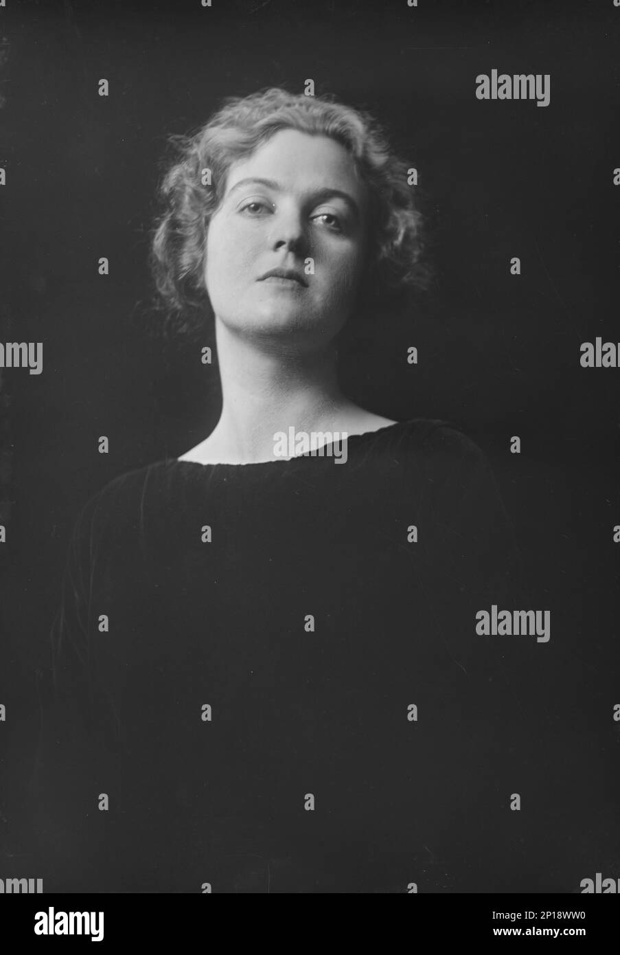 Miss Helen Trotter, portrait photograph, 1918 Dec Stock Photo - Alamy