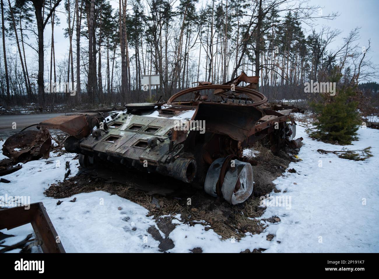 Destroyed armored vehicle russian hi-res stock photography and images ...
