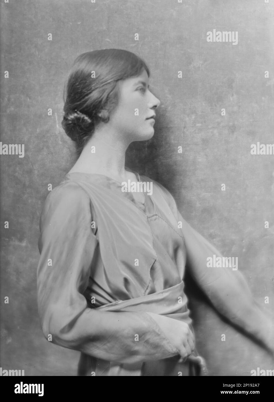 Miss Marjorie Vonnegut, portrait photograph, 1917 Nov. 15. American ...