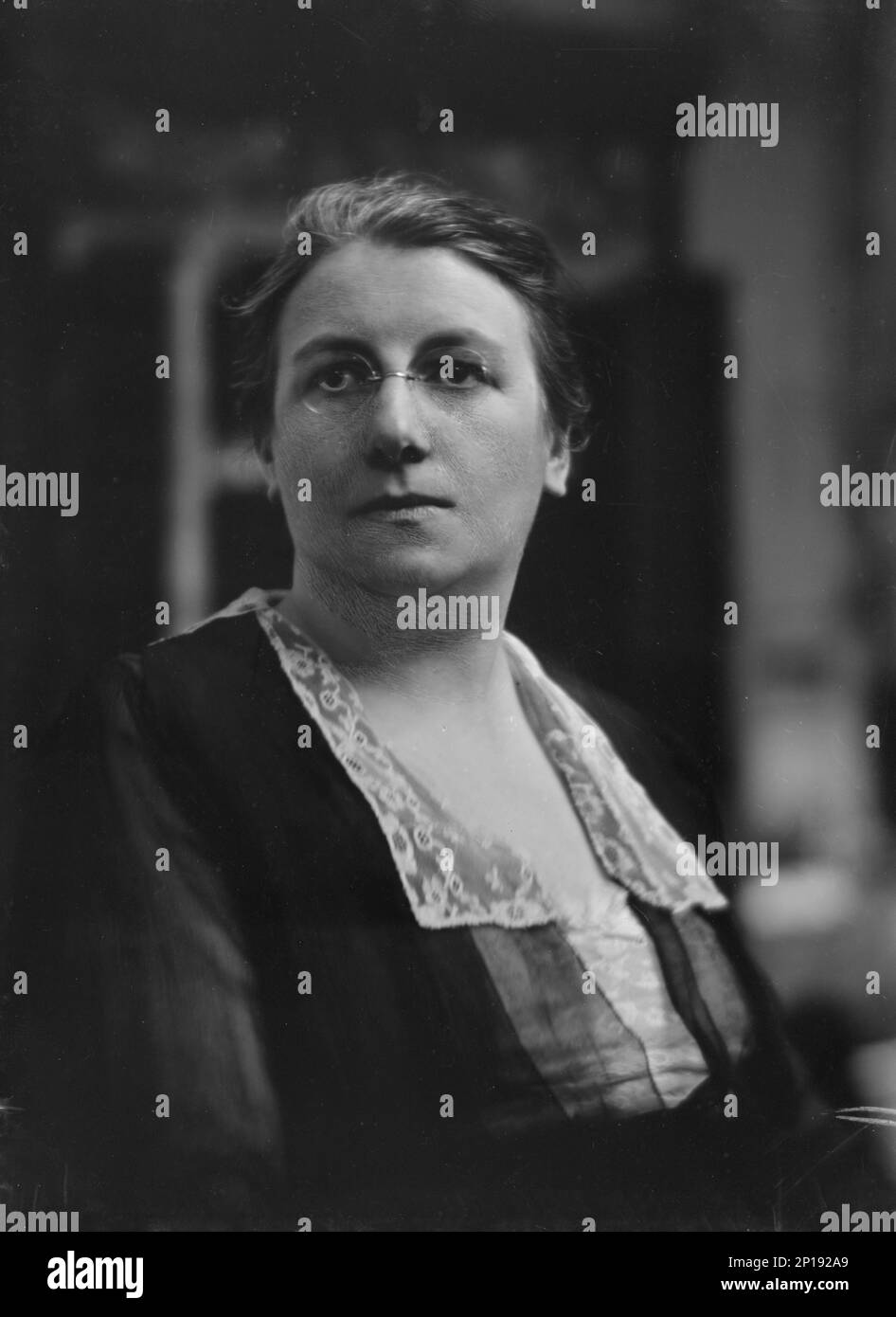 Mrs. W.B. Ward, portrait photograph, 1917 Nov. 23 Stock Photo - Alamy