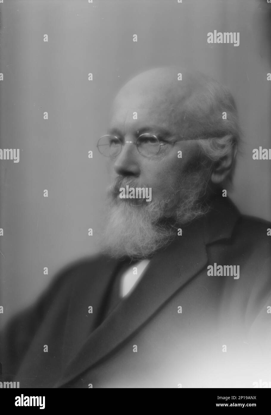 Old country doctor Black and White Stock Photos & Images - Alamy