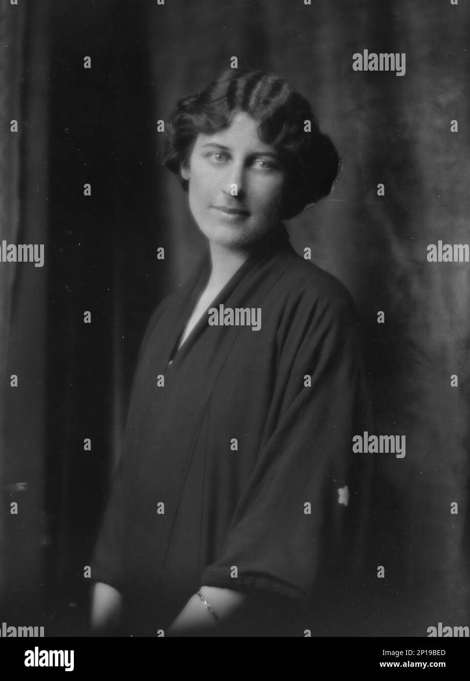 Milholland, Inez (Mrs. Eugene Boissevain), portrait photograph, 1914 ...