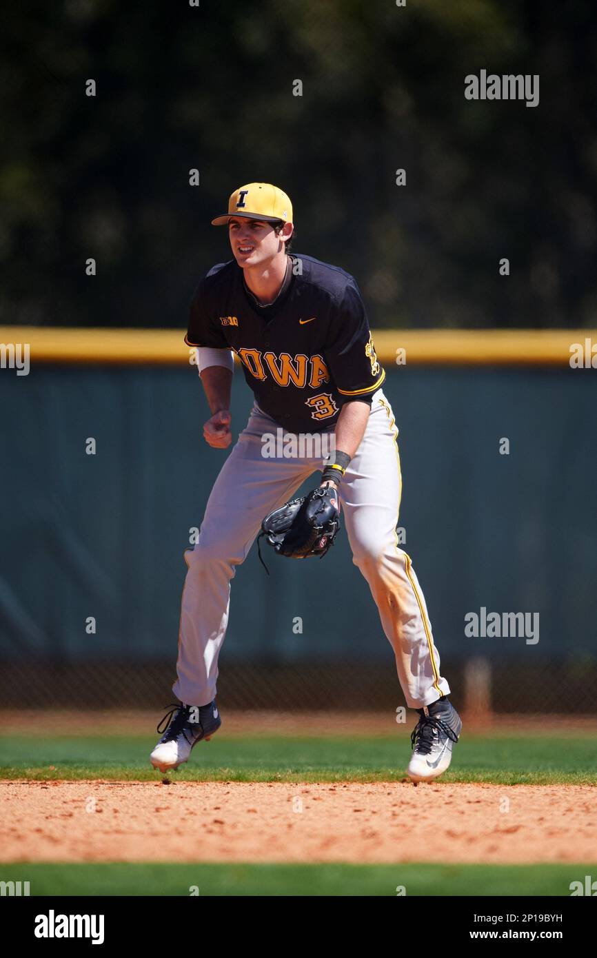 Iowa Hawkeyes shortstop Nick Roscetti (3) during a game against the ...