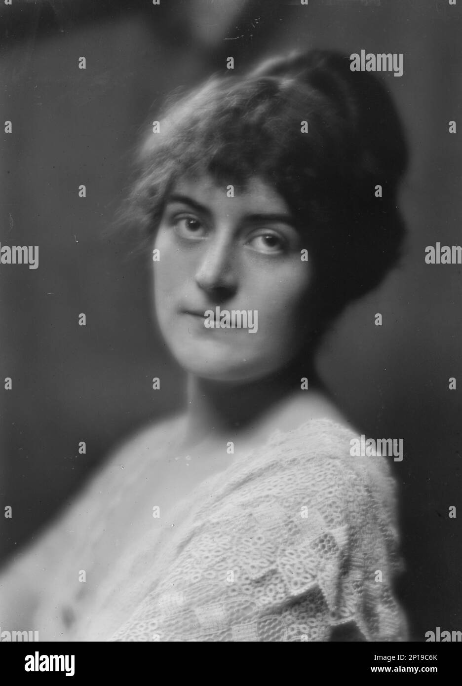 Olive child mitchell hi-res stock photography and images - Alamy