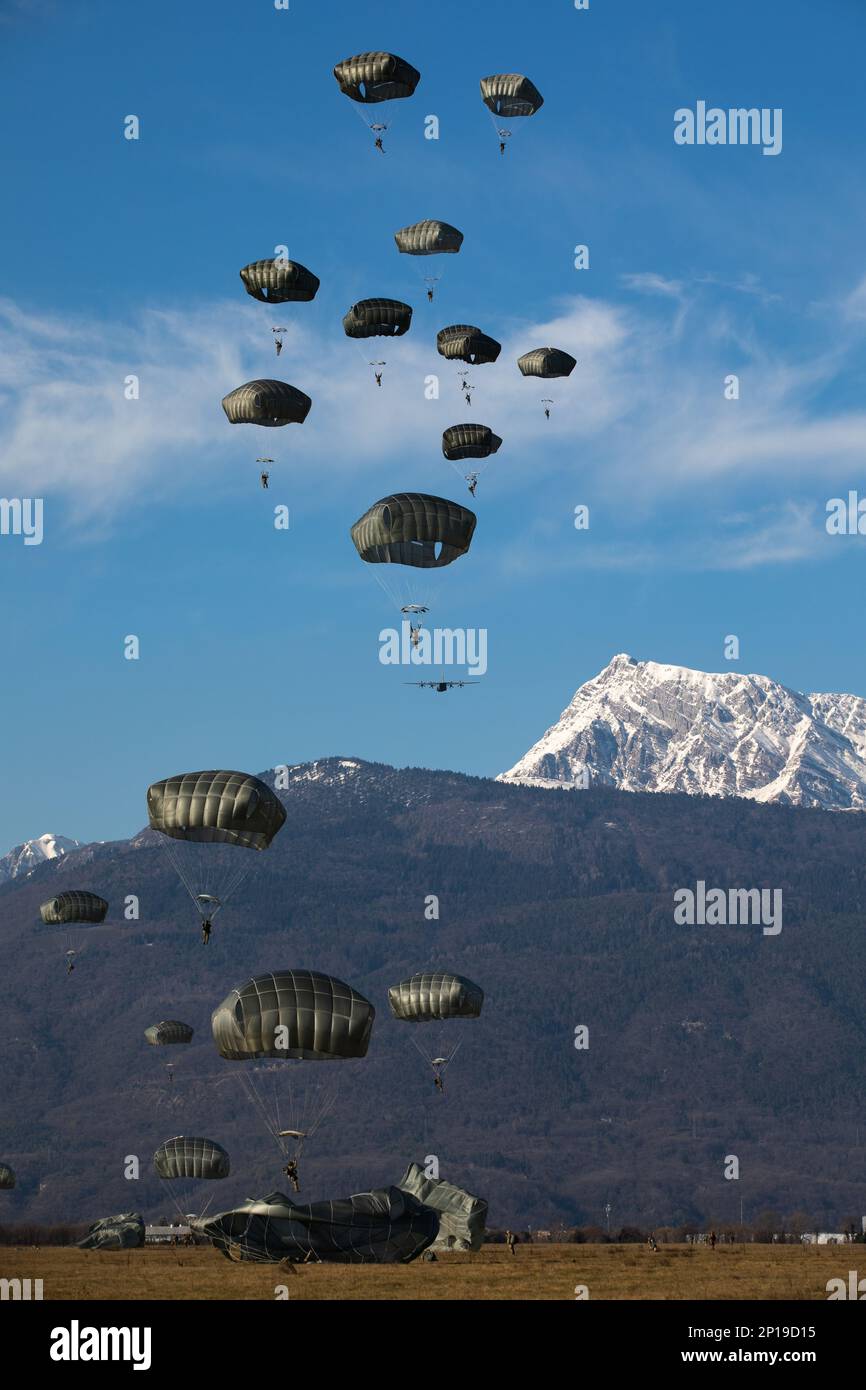 U.S. Army and Italian paratroopers conduct airborne operations at ...