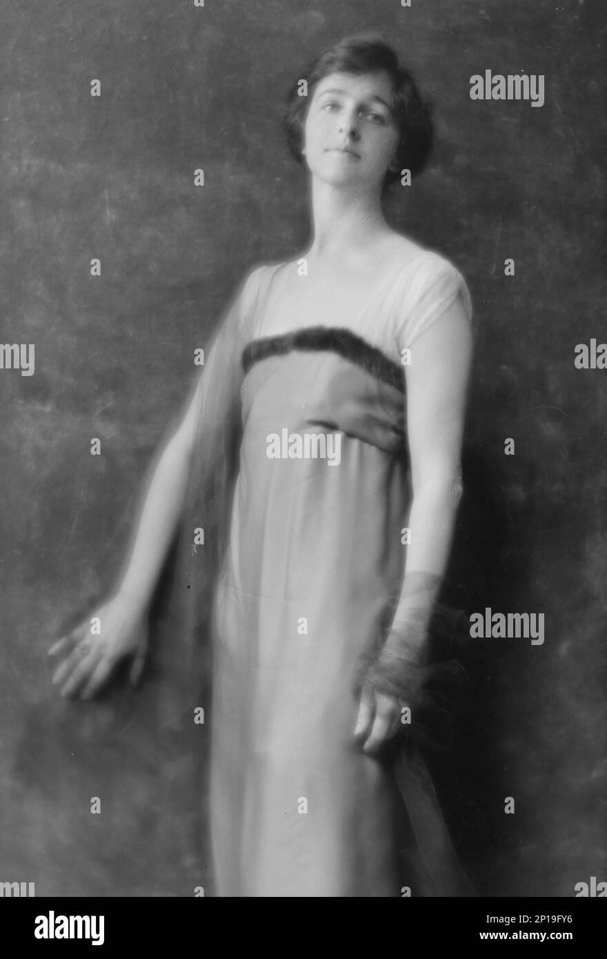 Schaffer, Edward, Mrs., portrait photograph, 1915 Stock Photo - Alamy