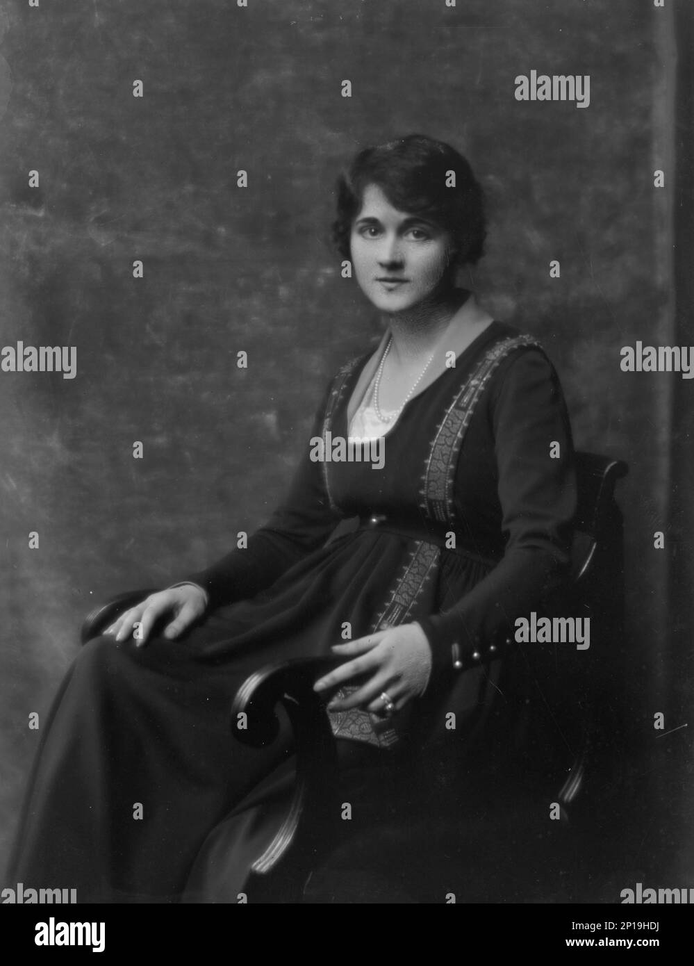 Mrs thomas small hi-res stock photography and images - Alamy