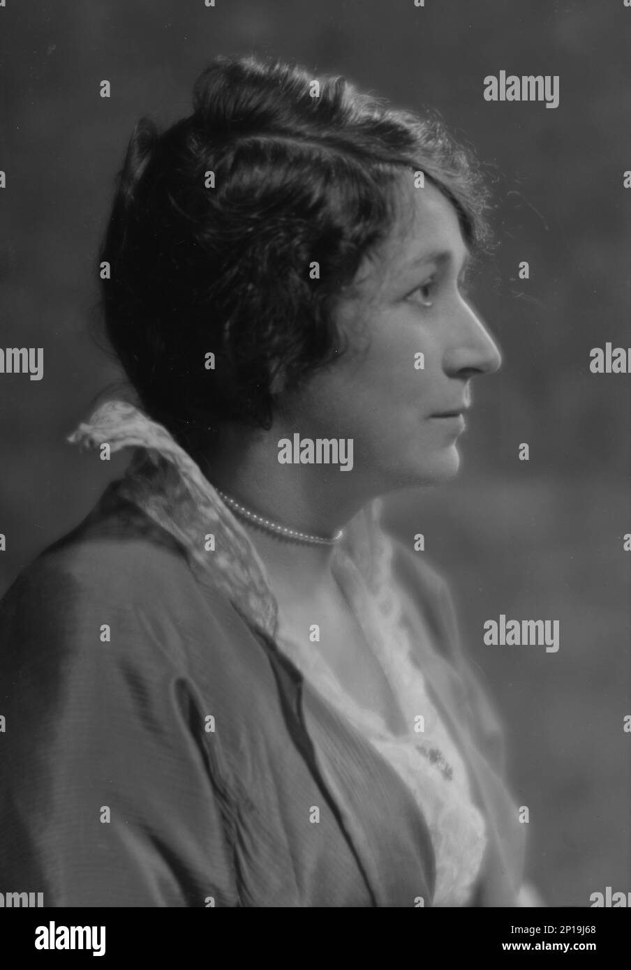 Tietsort, Mrs., portrait photograph, 1914 May 23 Stock Photo - Alamy