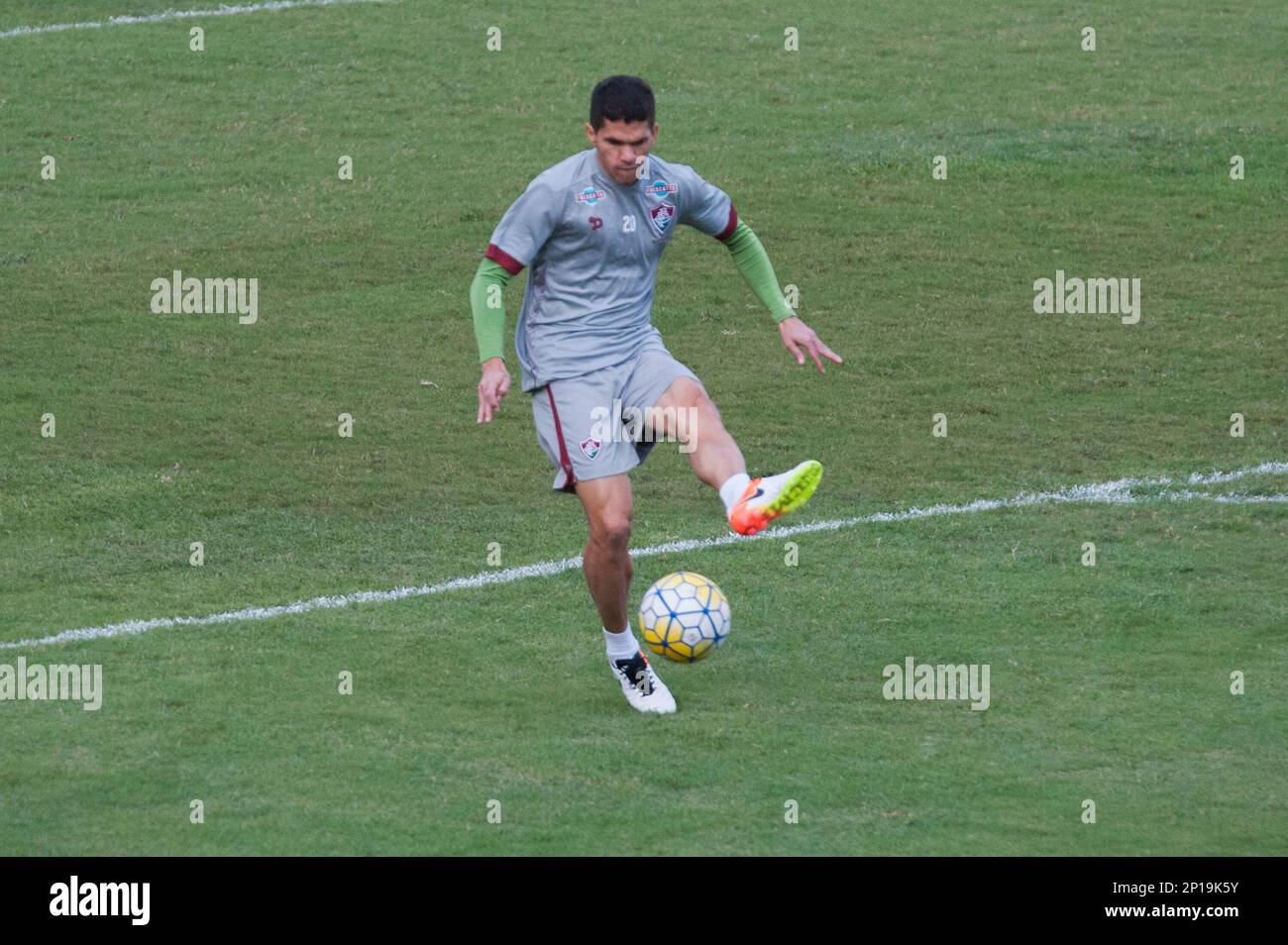 RIO DE JANEIRO - RJ - 09/06/2016 - TREINO DO FLUMINENSE - Magno Alves ...