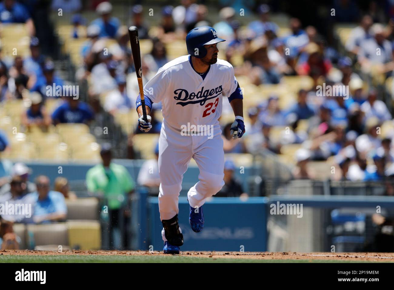June 5, 2016: Los Angeles Dodgers first baseman Adrian Gonzalez #23 ...